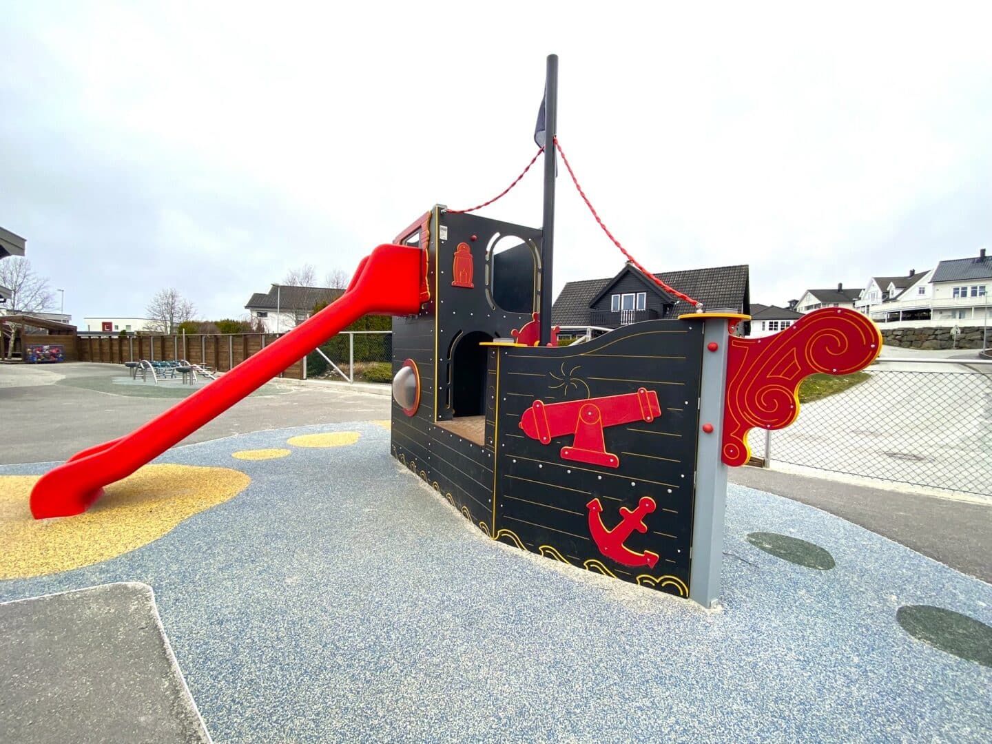 Den Flyvende Hollender, båt Art. 4151 - Hjem - Norsk Lek og Park