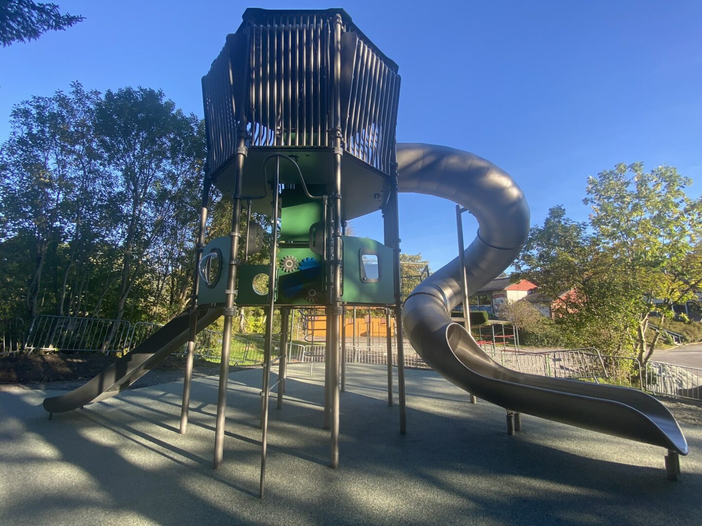 Lekeplass Mega, leketårn Art. B1692 - Hjem - Norsk Lek og Park